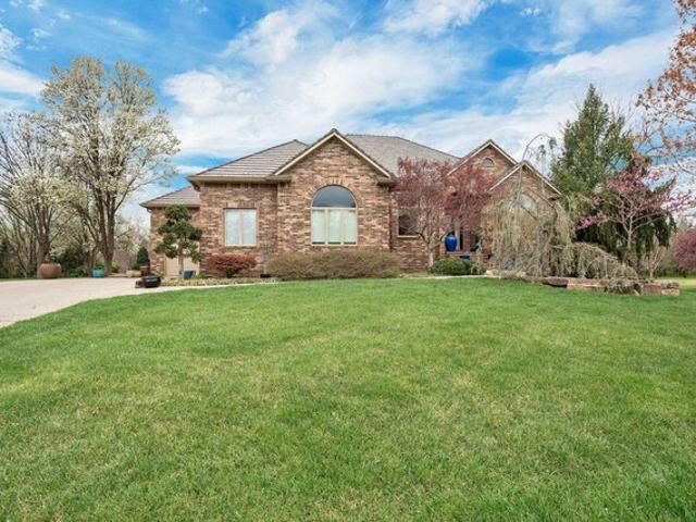 3 N Stagecoach Ct, Wichita, KS 67230