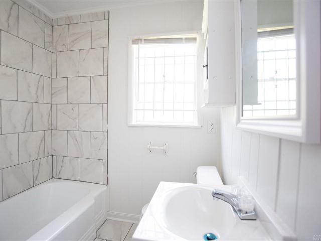 3 Neal Place
