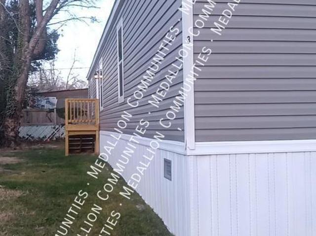 3 Nichols, 3 beds, 2 full baths