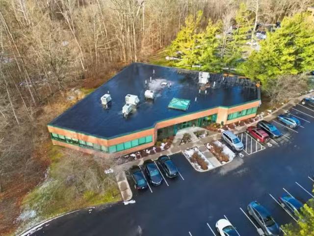 3 Northwestern Dr, Bloomfield, CT 06002 MLS 73462156