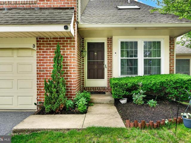 3 Oak Leaf Lane