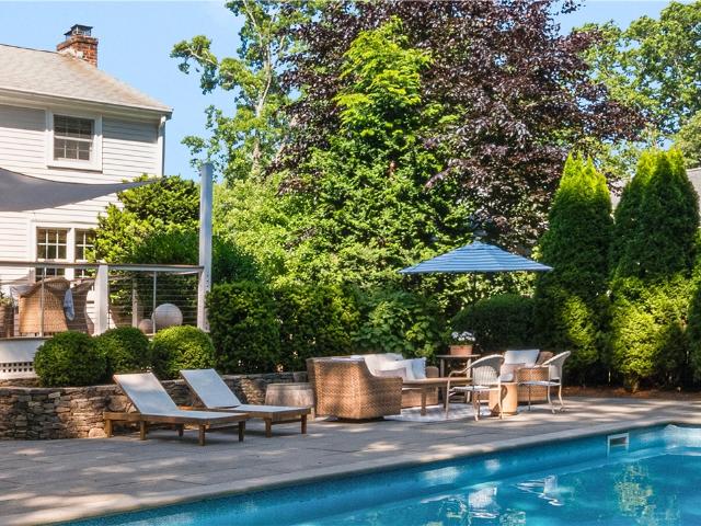 3 Oak Manor Drive