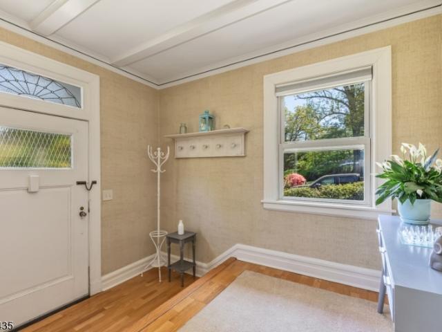 3 Oak Ridge Ave