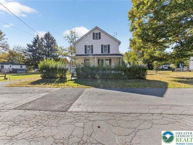 3 Oakland Ave, East Stroudsburg, PA 18301