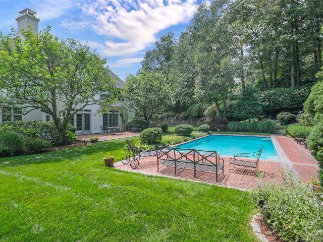 3 Old Woods Drive