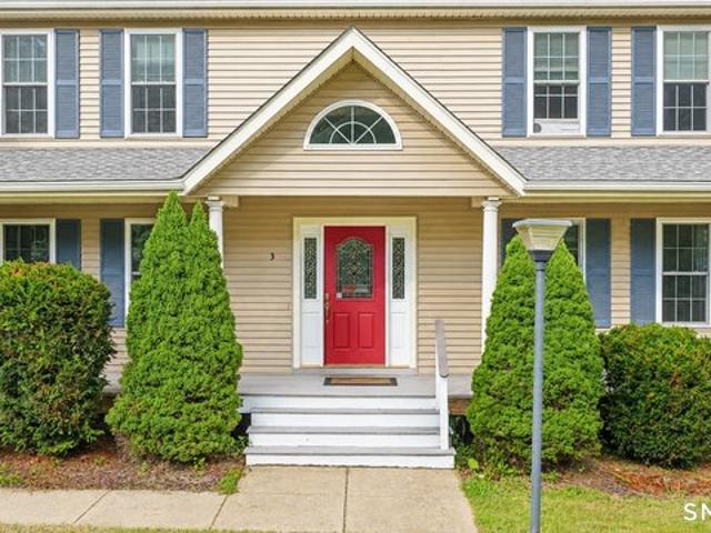 3 Old Oak Rd, Norwich, CT 06360