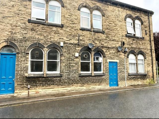 3 Oldfield Lane, Heckmondwike WF16, Studio to rent, £500 pcm | PrimeLocation