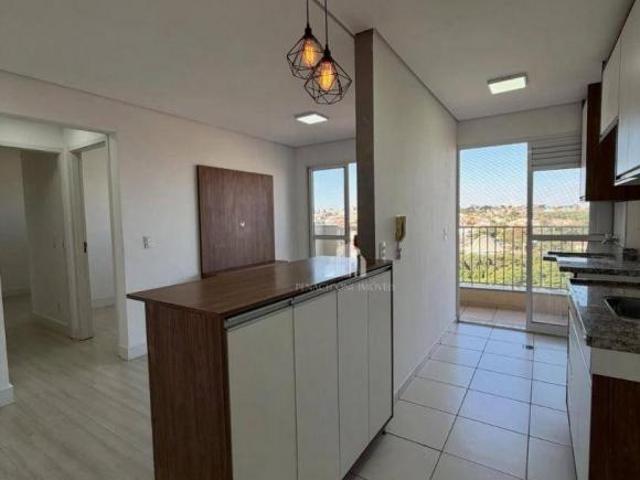 3. Oportunidade! Apartamento com Suíte e Varanda no Residencial Dom Pedro II