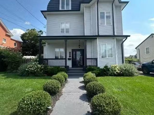 3 or More Stories Paterson City, NJ 426 Buffalo Ave