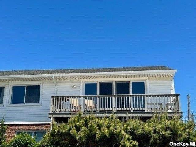 3 Oswego Avenue