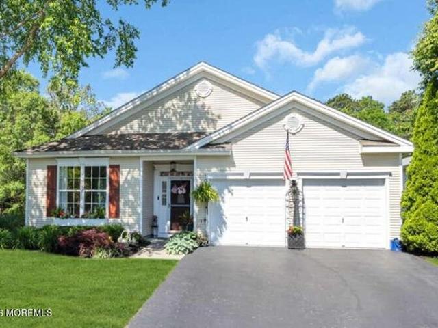 3 Augusta Dr, Little Egg Harbor, NJ 08087