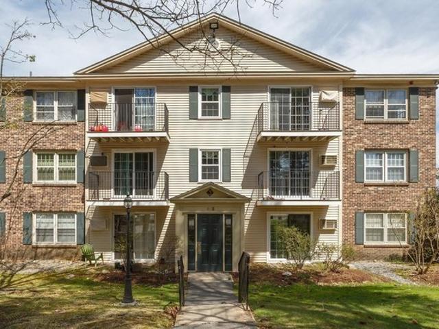 3 Autumn Leaf Dr Apt 10, Nashua, NH 03060
