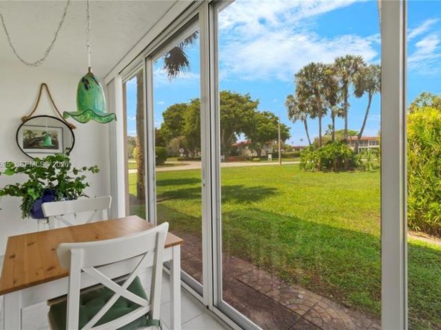 3 Abbey Ln Apt 101, Delray Beach, FL 33446