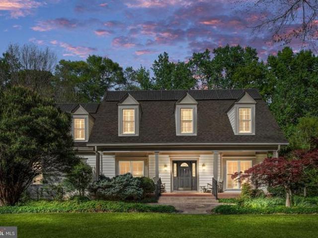 3 Abel Dr, Fredericksburg, VA 22406