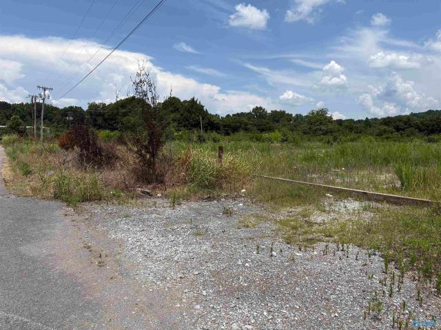 3 ac Cox Avenue