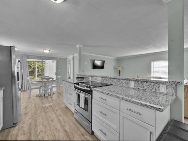 3 Alcala Ln, Port Saint Lucie, FL 34952