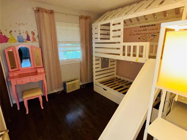 3 Altamont Ave, Sea Cliff, NY 11579 | MLS #1020