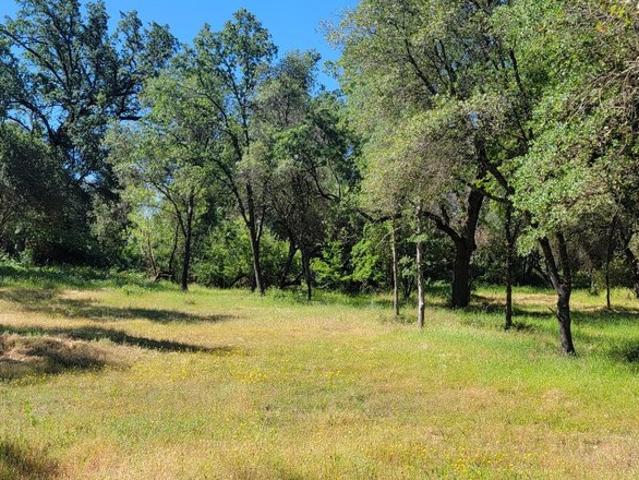3 Angel Ln, Placerville, CA 95667