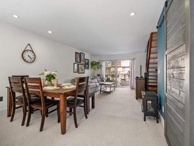 3 Aries Ln, Novato, CA 94947 | MLS #326024
