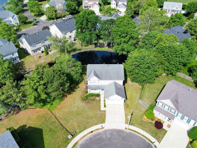 3 Arrowhead Ln