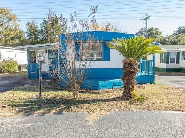 3 Burr Cir, Murrells Inlet, SC 29576