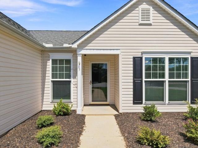 3 Buzzell Ct, Simpsonville, SC 29681