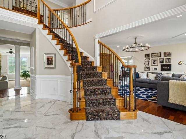 3 Balmoral Drive