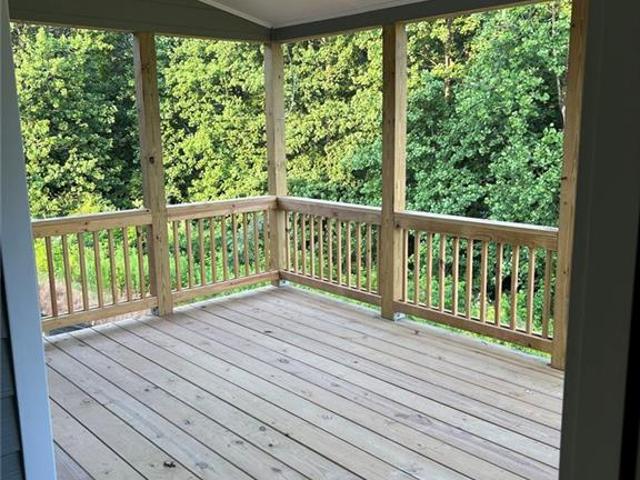 3 Barnwood Pointe