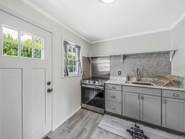 3 Bay Lane