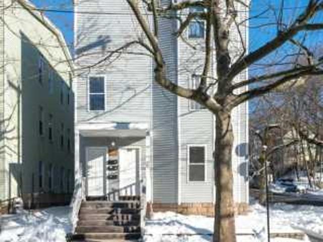 3 bd, 12 ba, 3680 sqft Home for sale North Haven, Connecticut