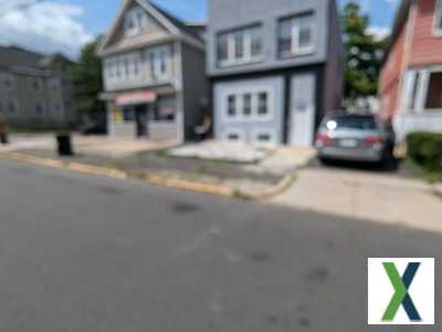 3 bd, 1 ba, 1200 sqft Apartment for rent Roselle, New Jersey