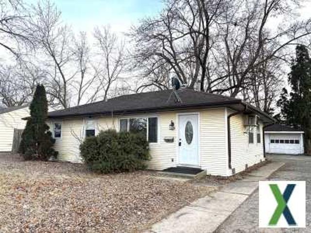 3 bd, 1 ba, 1540 sqft Home for sale Carpentersville, Illinois