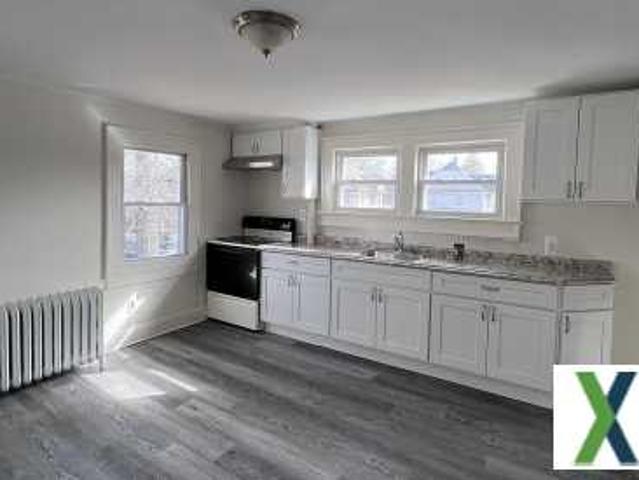3 bd, 1 ba, 794 sqft Home for rent Freeport, New York