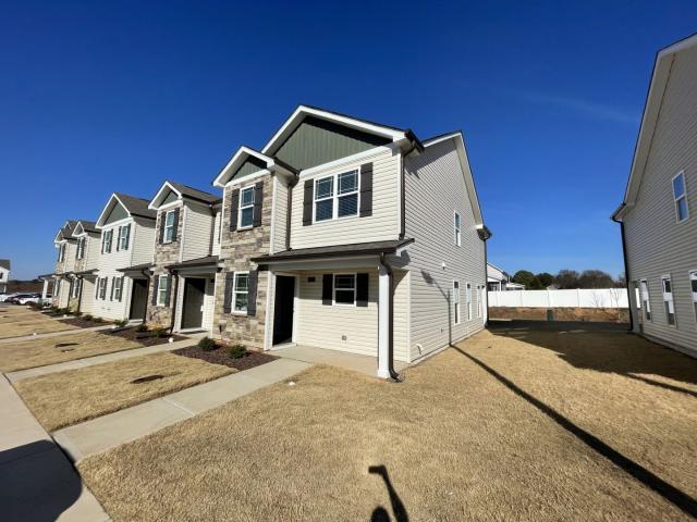3 bd 2.5 ba townhome end unit