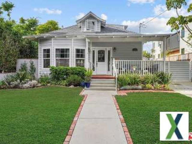3 bd, 2 ba, 1051 sqft House for sale Santa Monica, California
