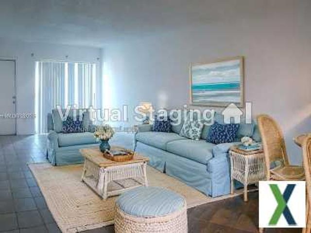 3 bd, 2 ba, 1096 sqft Condo for sale Kendall West, Florida