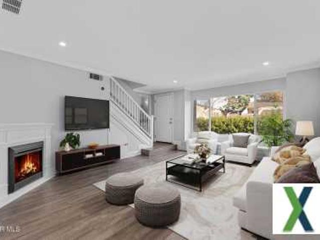 3 bd, 2 ba, 1353 sqft Townhome for sale Moorpark, California