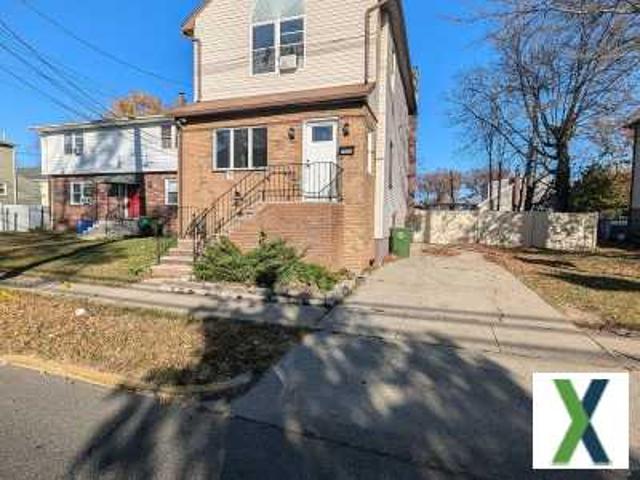 4 bd, 2 ba, 1300 sqft Home for rent Roselle, New Jersey