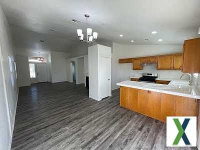 4 bd, 2 ba, 1144 sqft House for rent Adelanto, California