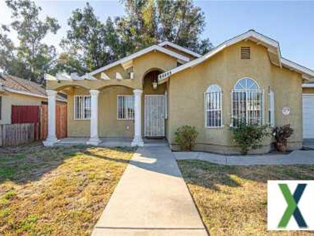 3 bd, 2 ba, 1419 sqft Home for sale Compton, California