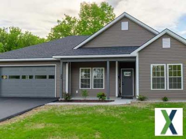 3 bd, 2 ba, 1610 sqft Home for sale Plattsburgh, New York
