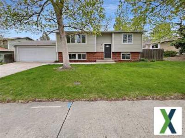 3 bd, 2 ba, 1633 sqft House for sale Columbine, Colorado