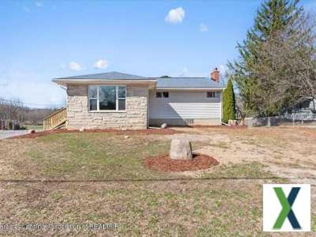 3 bd, 2 ba, 1742 sqft Home for sale Holt, Michigan
