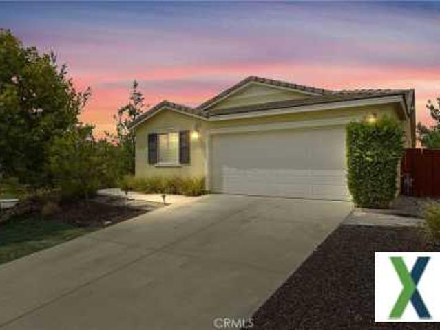 4 bd, 2 ba, 2243 sqft Home for sale Beaumont, California
