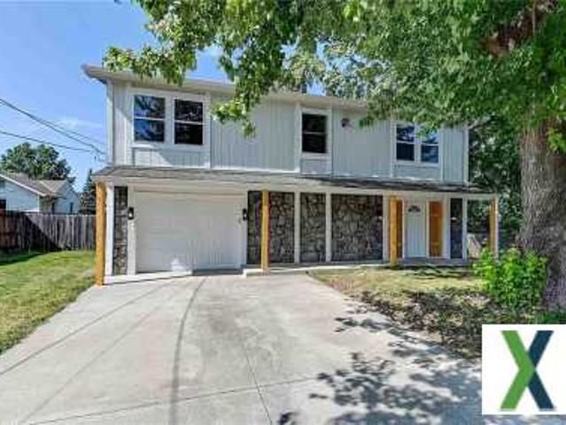 3 bd, 2 ba, 2234 sqft Home for sale Lenexa, Kansas