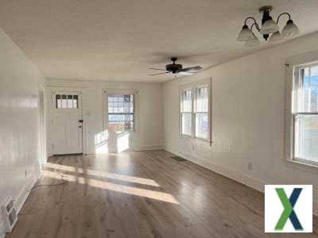 3 bd, 2 ba, 2235 sqft House for rent Macomb, Illinois