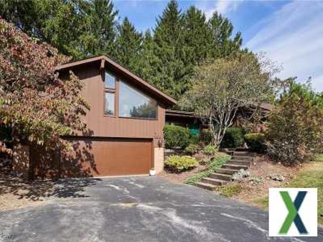 3 bd, 2 ba, 2444 sqft Condo for sale Kent, Ohio