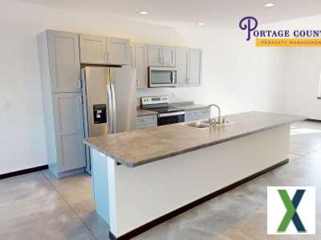3 bd, 2 ba, 2600 sqft Loft for rent Stevens Point, Wisconsin