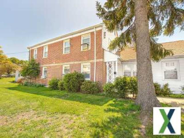 3 bd, 2 ba, 820 sqft Townhome for sale Stratford, Connecticut