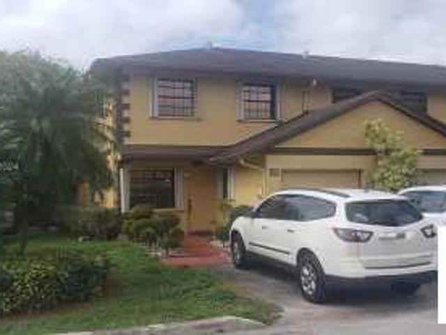 3 bd, 2 ba, 1680 sqft Apartment for sale Ives Estates, Florida
